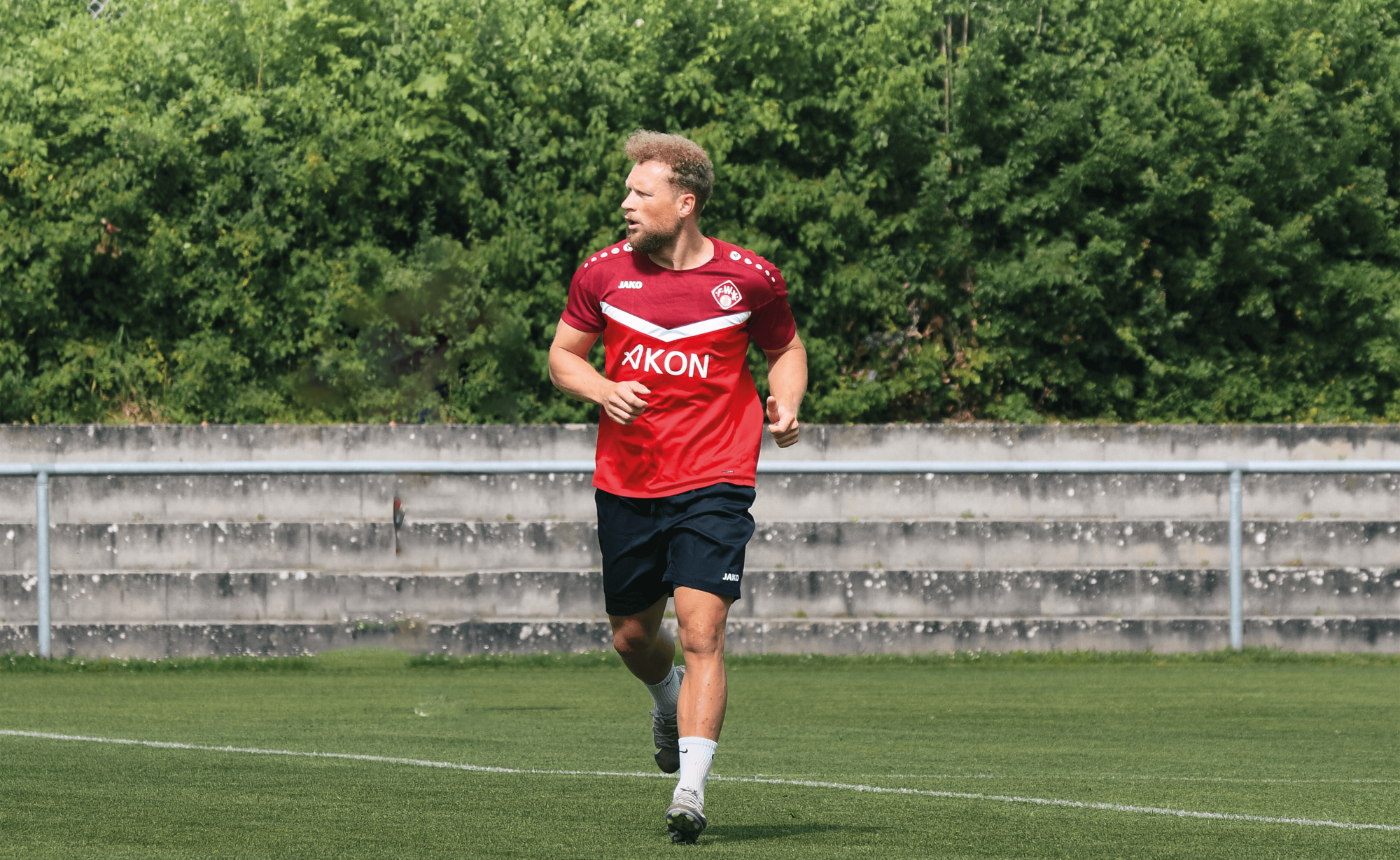 Offensivspieler Patrick Hofmann schließt sich den Kickers an ...